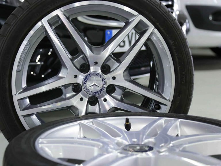 Alloy Wheel Repairs - Auto Renew